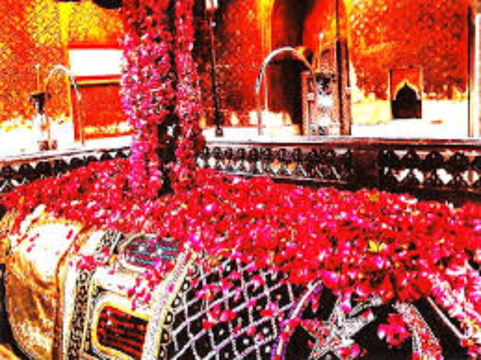 Khwaja Moinuddin Chishti: Life, Teachings & Legacy